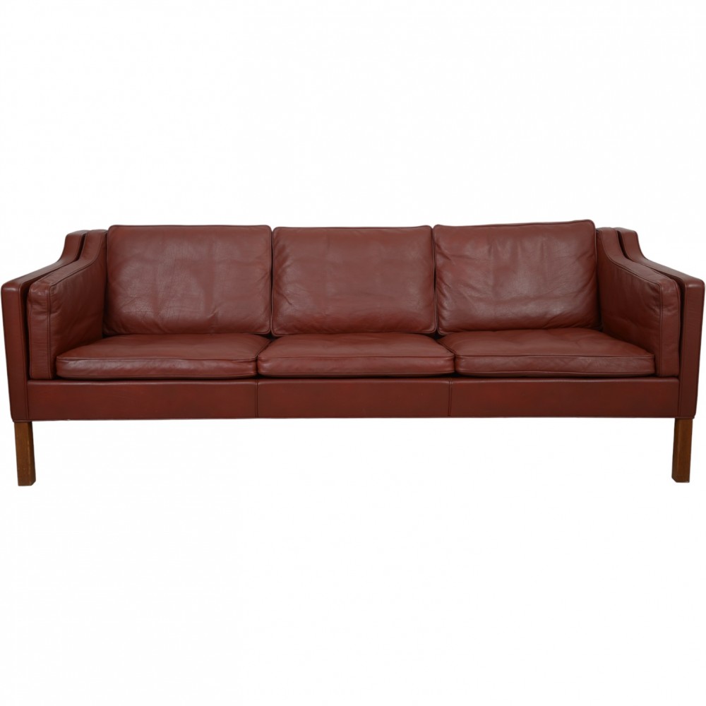 For Sale | Børge Mogensen bordeaux 2213 3.seater sofa 1990s