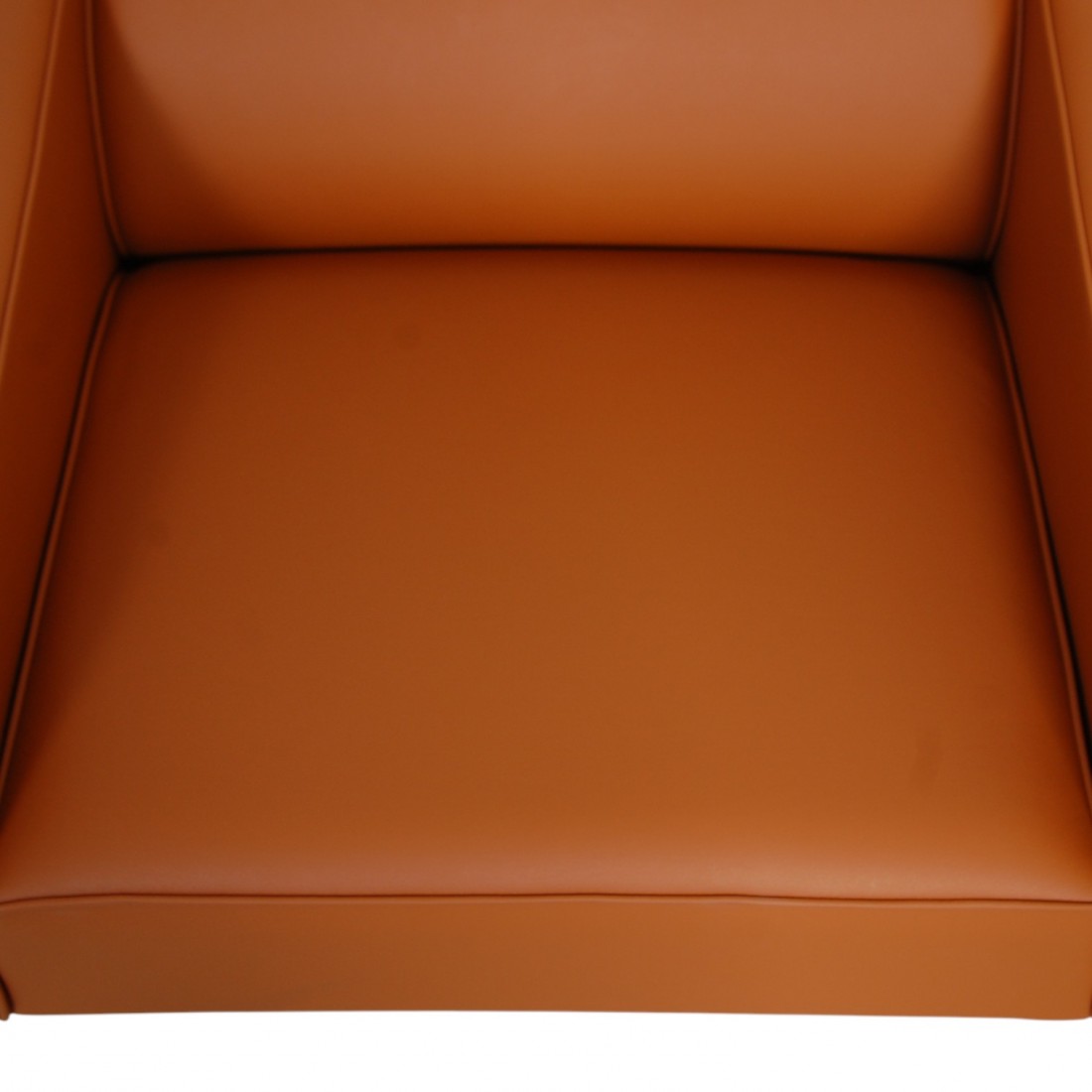 For Sale | Arne Jacobsen 3301 Airport chair reupholstered in Cognac ...