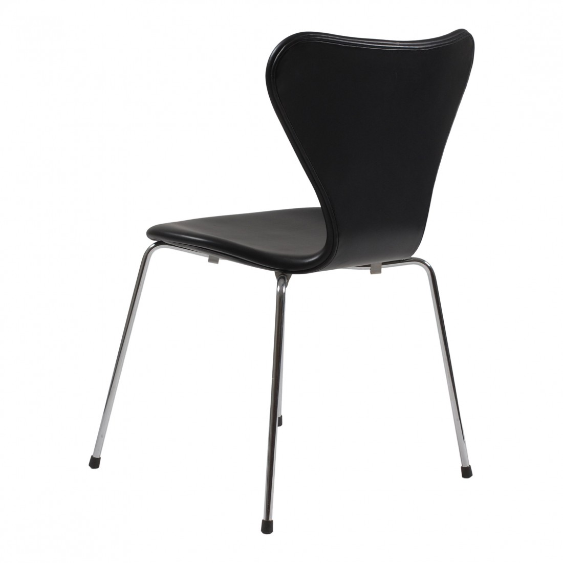 Arne Jacobsen 3107, 7er stol, i sort læder- Gratis levering - Cph-Classic