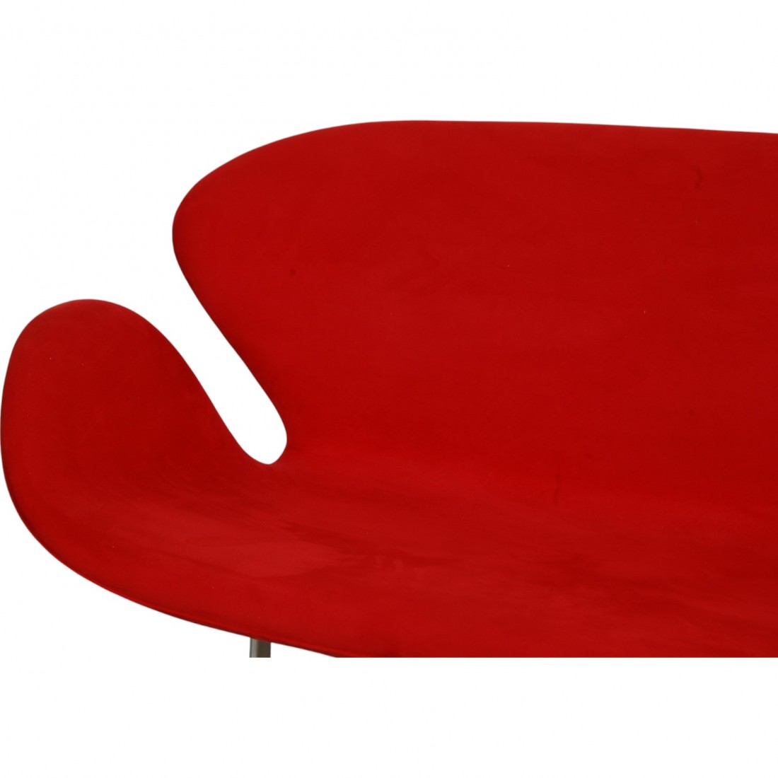 Arne Jacobsen Swan sofa in red Alcantara fabric.
