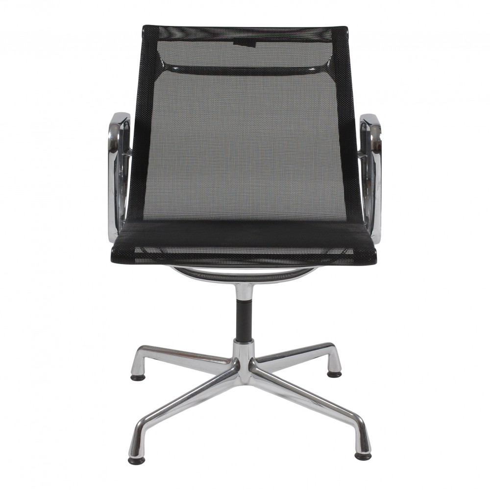 Eames stol, ea 108 udført i sort net