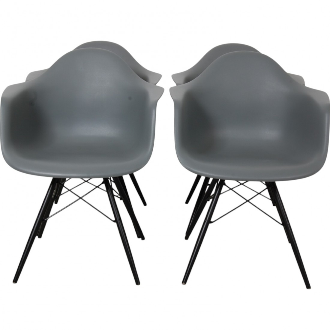 For Sale | Set of 4 grey Charles Eames DAW chairs