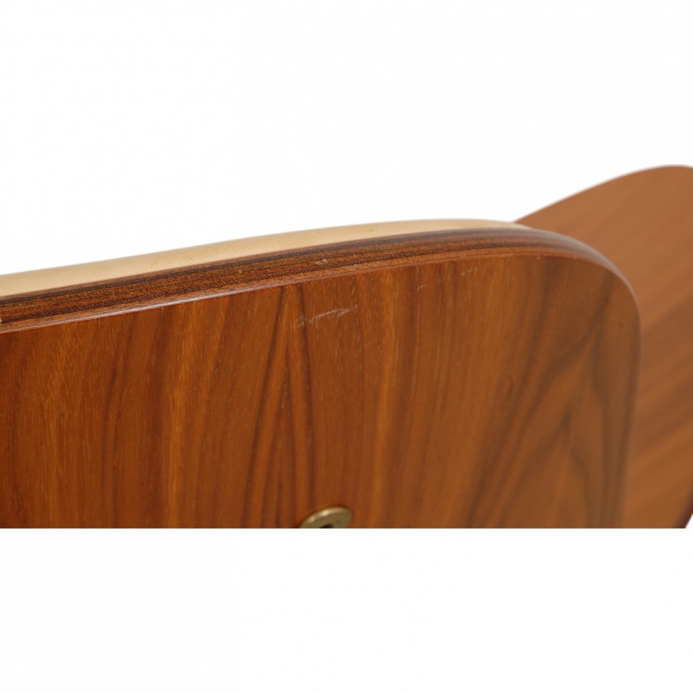 For Sale | Hans Wegner CH07 Shell chair in walnut